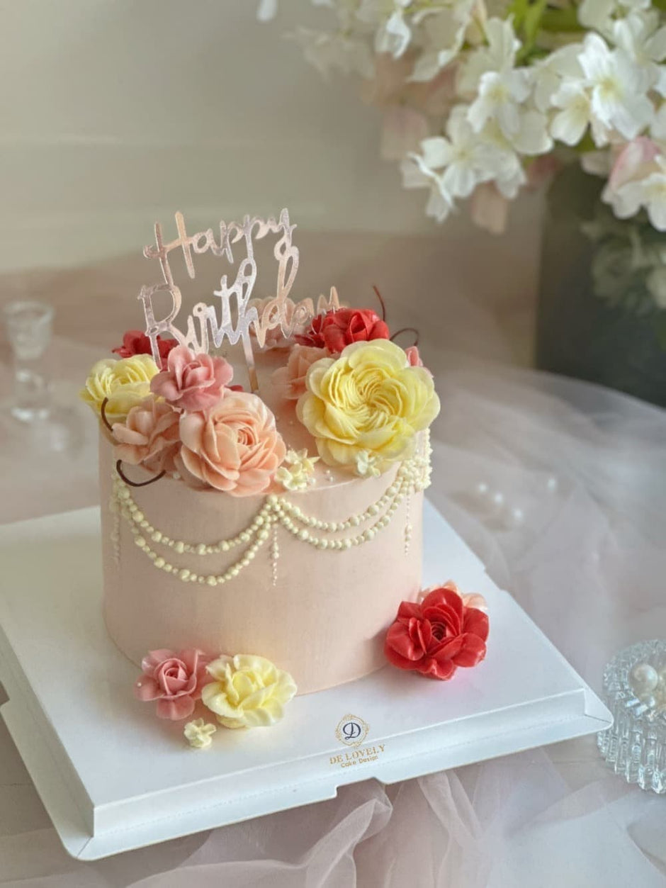 Buttercream Flower Cakes | DeLovely Cake Design & Academy