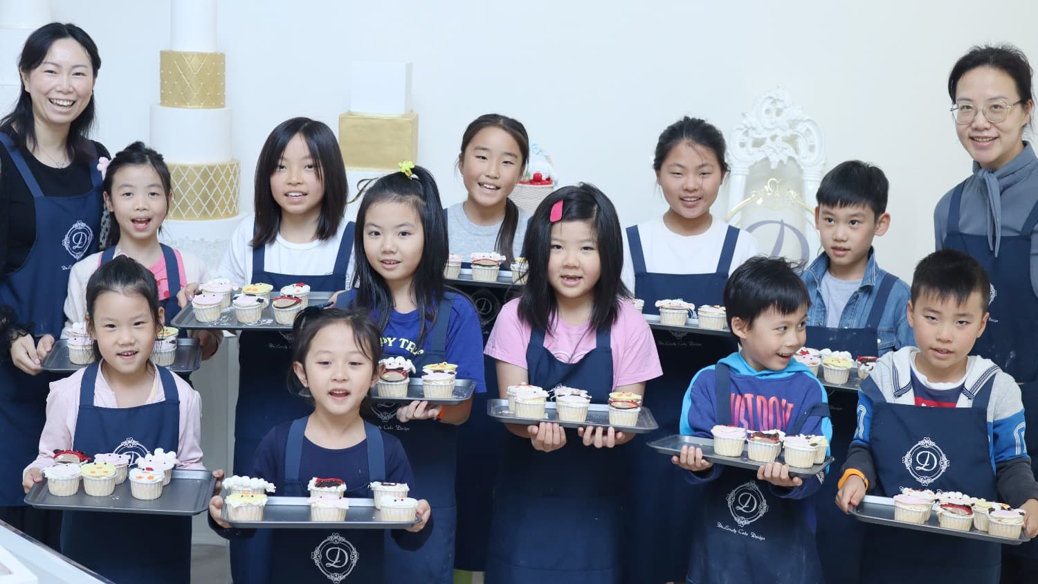 Cake Decorating & Baking Classes | DeLovely Cake Design & Academy